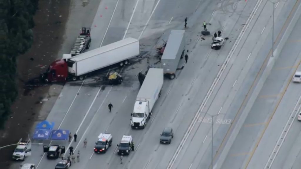 4 big rigs involved in deadly crash in Ontario - California Public